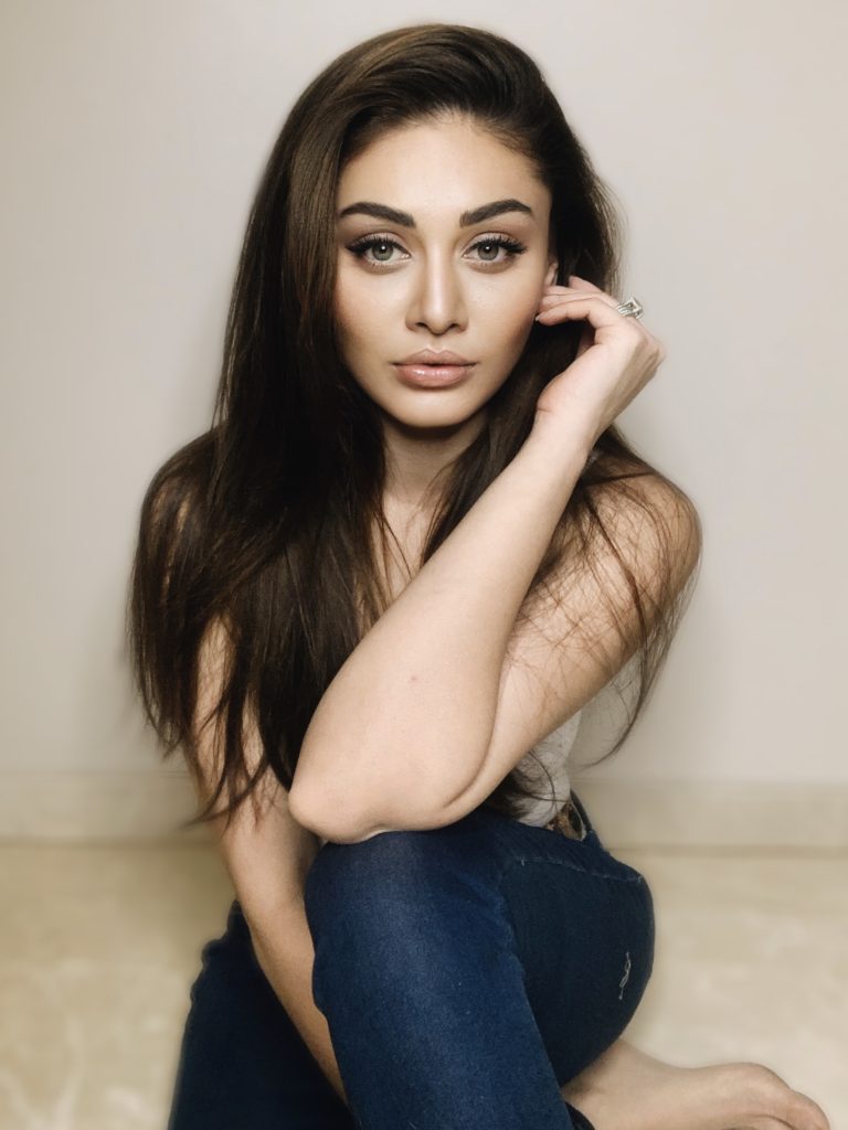 Bigg Boss 13 Fame Shefali Jariwala Spills All Her Fitness Secrets ...